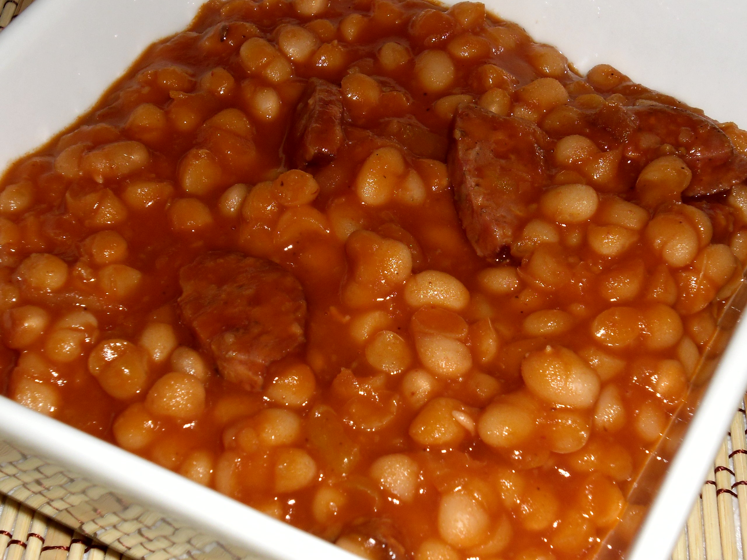 Recept: Fazole s klobásou | Tradičnírecepty.cz