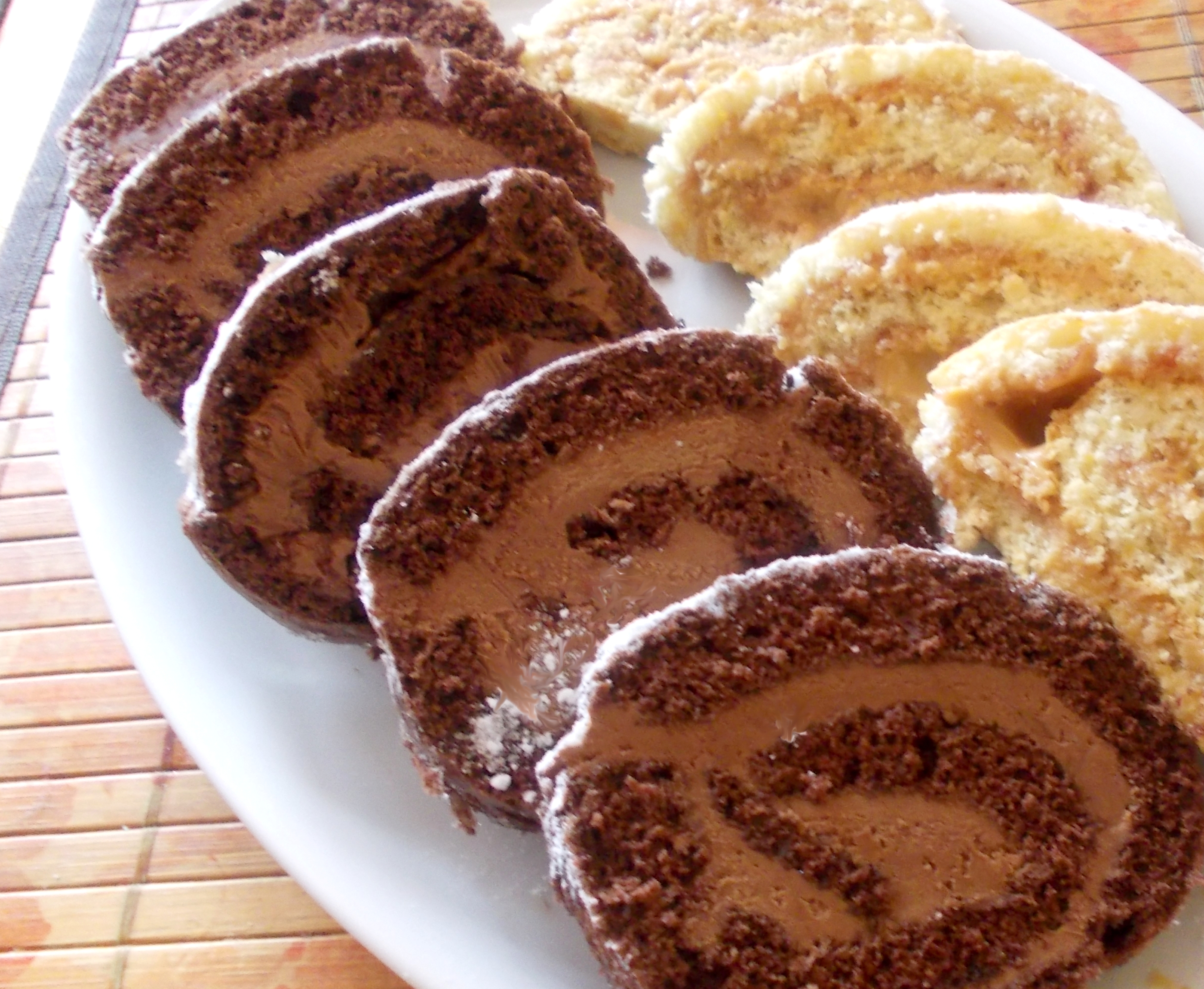 Recept: Piškotová roláda s pařížským krémem | Tradičnírecepty.cz