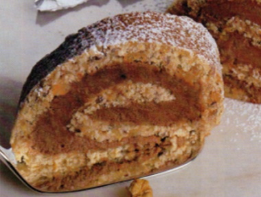 Recept: Oříšková roláda s meruňkami | Tradičnírecepty.cz