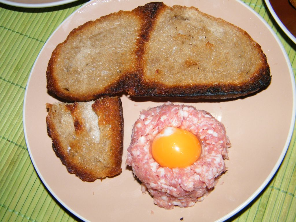 Recept: Tatarák | Tradičnírecepty.cz