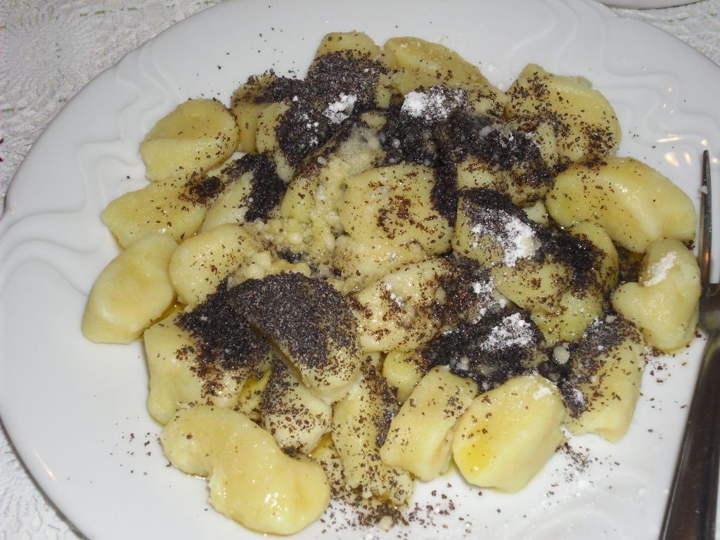 Recept: Zemiakové šúľance s makom | Tradičnírecepty.cz