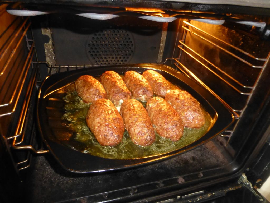 Recept: Mleté maso plněné sýrem a anglickou.. | Tradičnírecepty.cz