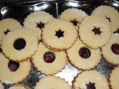 Recept: Linecké těsto s medem | Tradičnírecepty.cz